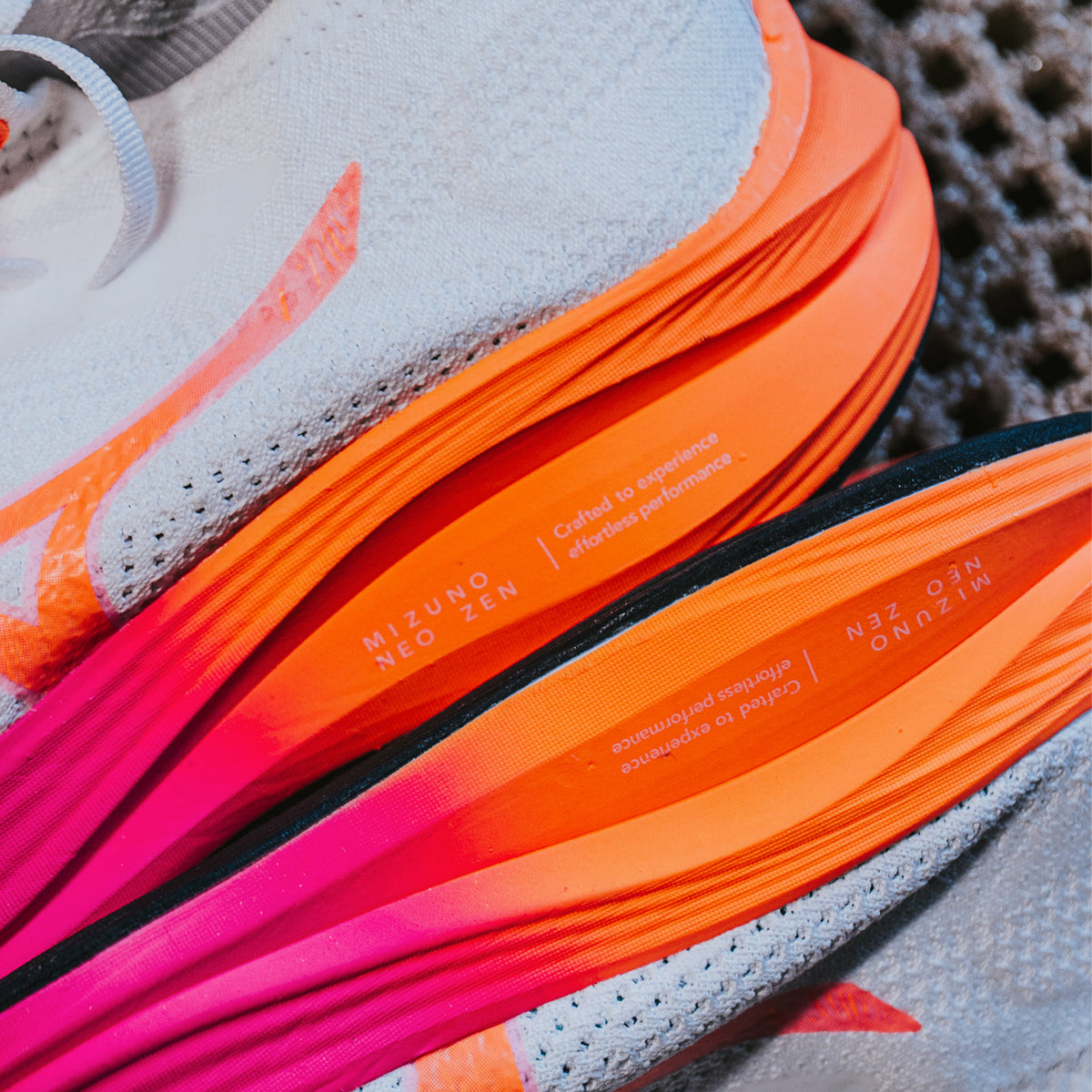 Unisex Mizuno Neo Zen | Light, Bouncy, Resilient Daily Trainer