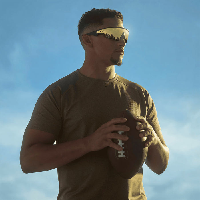 Unisex Oakley Meta Vanguard | Meta AI-Powered Running Sunglasses ...